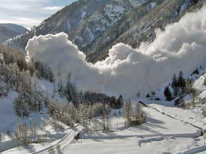 AVALANCHES KILL - Are you in danger of the White Death? | Mountainwatch