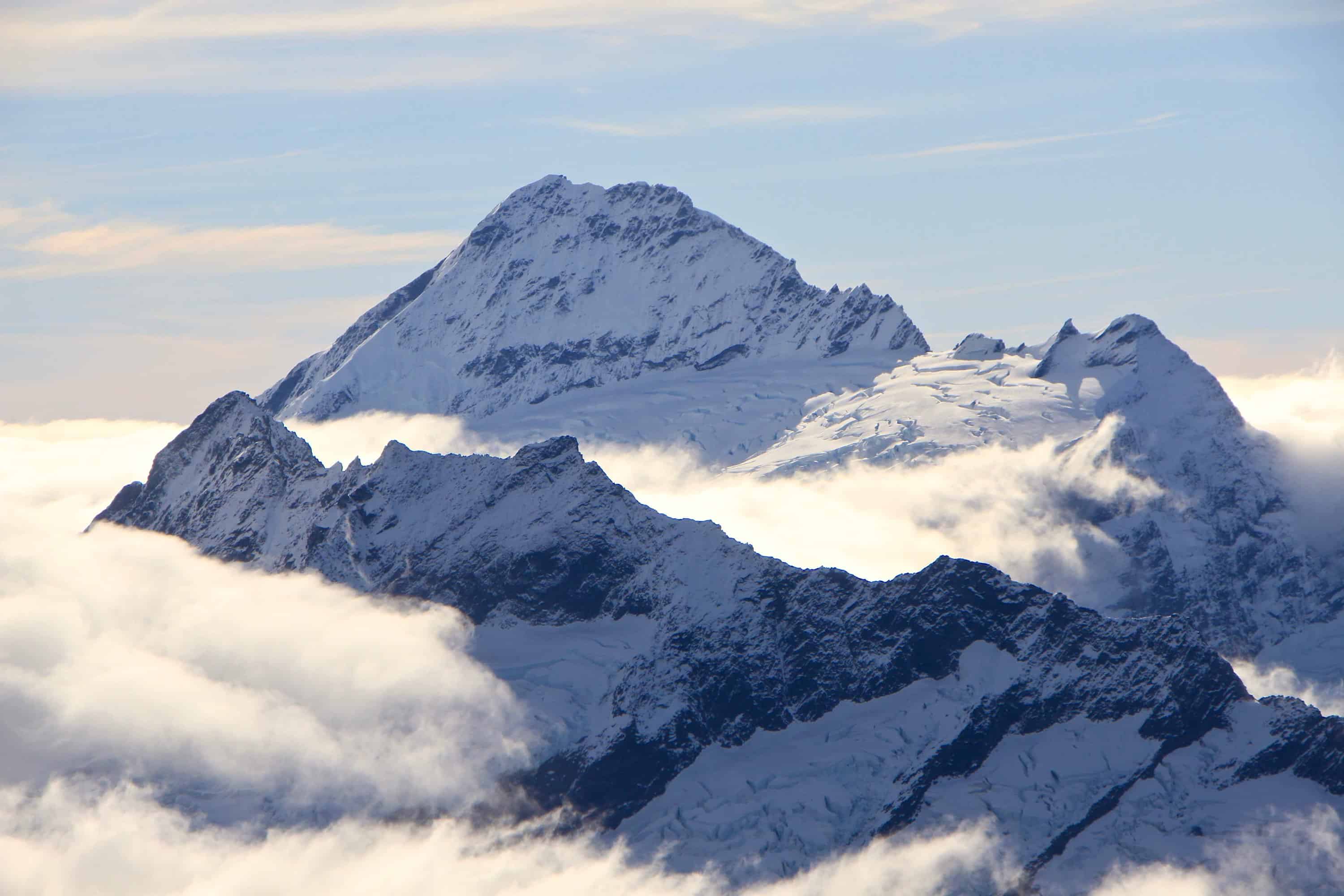 Mount Aspiring Ski Resort | Skiing in New Zealand | Mountainwatch Mount Aspiring Ski Resort | Skiing in New Zealand | Mountainwatch