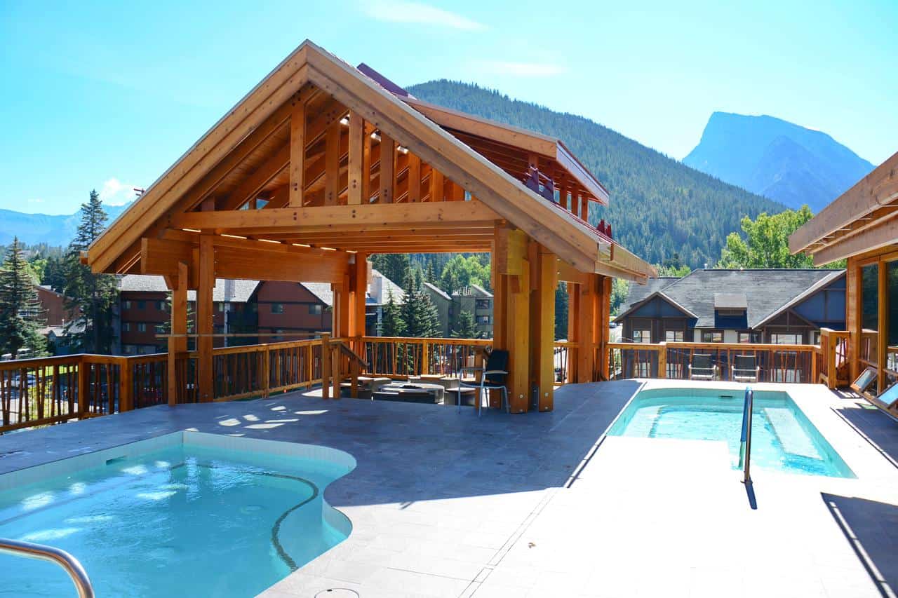 Moose Hotel and Suites | The Moose Banff | Mountainwatch Travel